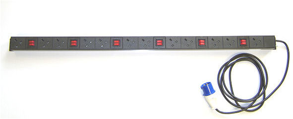 PDU Choice MCES-PDU-12VIS-UK 12 Way Individually Switched PDU Vertical ...